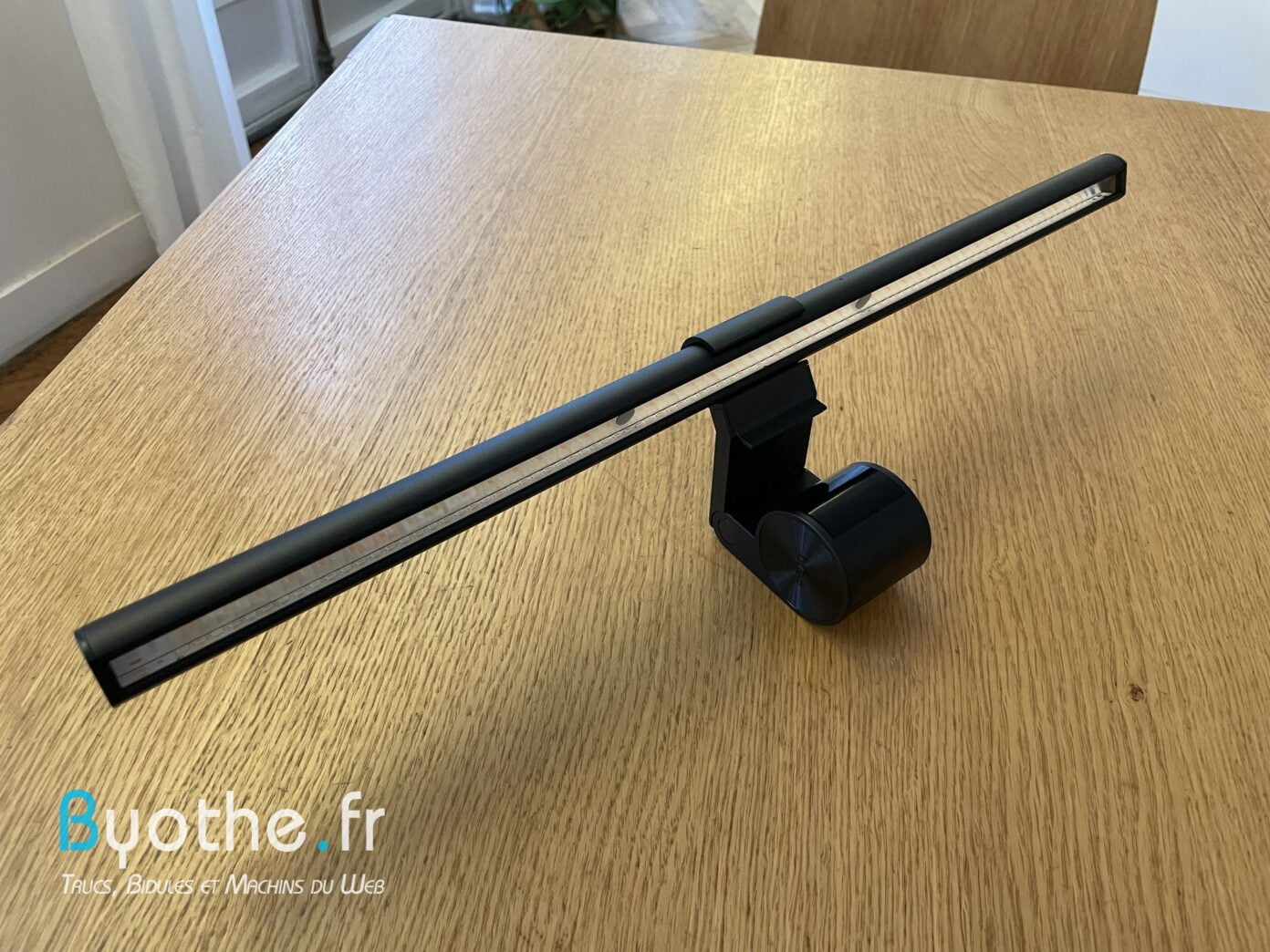 BenQ ScreenBar, la lampe qui va booster votre productivité